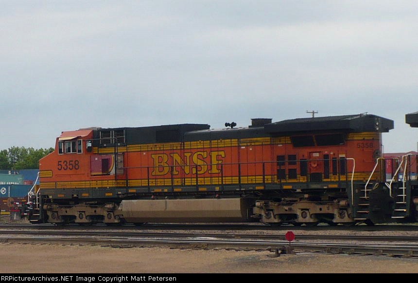 BNSF 5358